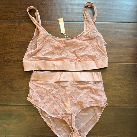 SKIMS | Intimates & Sleepwear | Skims Logo Set In Rose Clay | Poshmark
